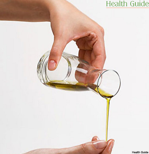Why should you start using oil for your hands? – HealthGuide